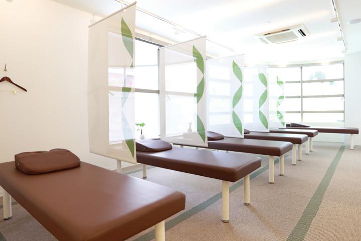 Re.Ra.Ku グループ(リラクグループ)のブランド紹介 | マッサージ・整体ファンにも大人気のRe.Ra.Ku グループ(リラクグループ)